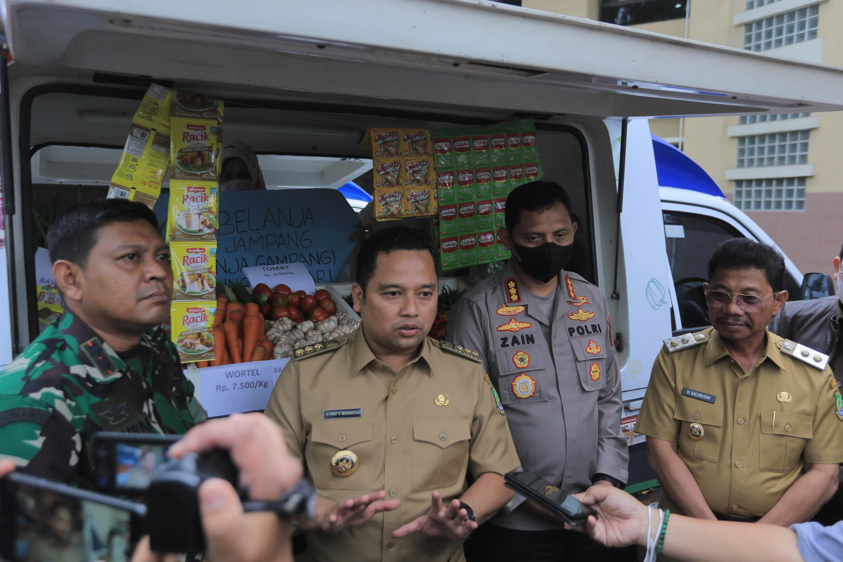 Kendalikan Inflasi, Wali Kota Bersama Kajari, Kapolres dan Dandim 0506 ... Kendalikan Inflasi, Wali Kota Bersama Kajari, Kapolres dan Dandim 0506 ...