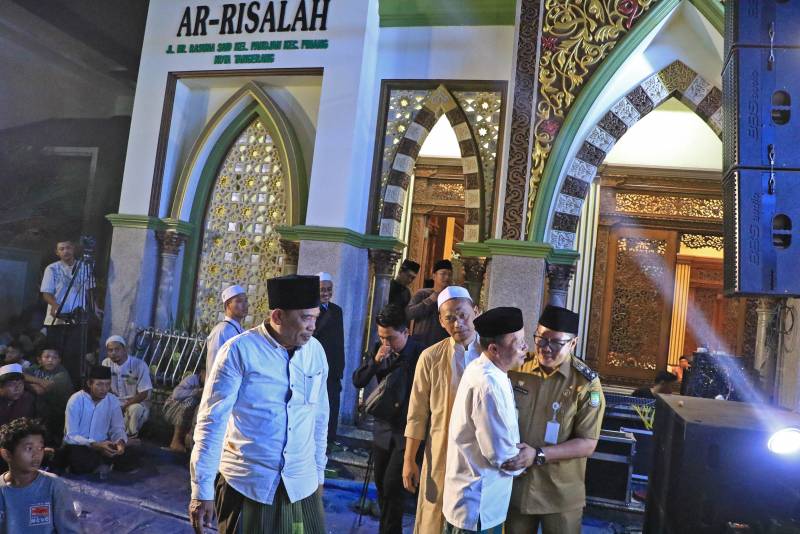 Siaran Pers: Hadiri Peringatan Isra Mikraj, Maryono Hasan Ajak Warga ... Siaran Pers: Hadiri Peringatan Isra Mikraj, Maryono Hasan Ajak Warga ...